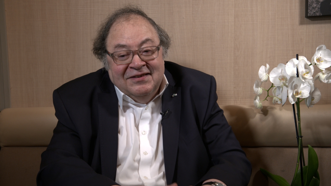 Horizons : Mademoiselle Eda-Pierre, en scène | FranceTvPro.fr