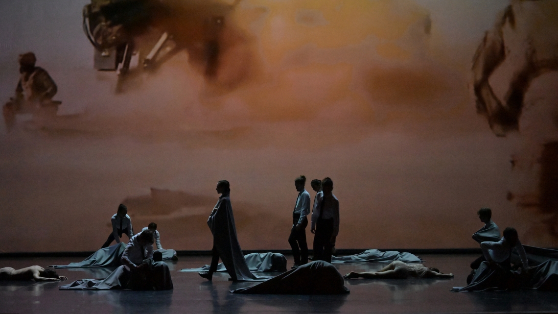 « Mythologies » : une œuvre d'Angelin Preljocaj et Thomas Bangalter ...