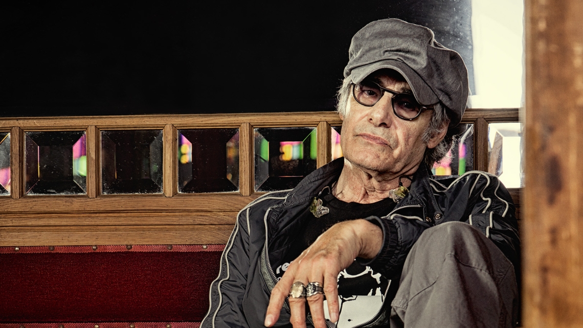 Gérard Lanvin Live au Magic Mirrors | FranceTvPro.fr