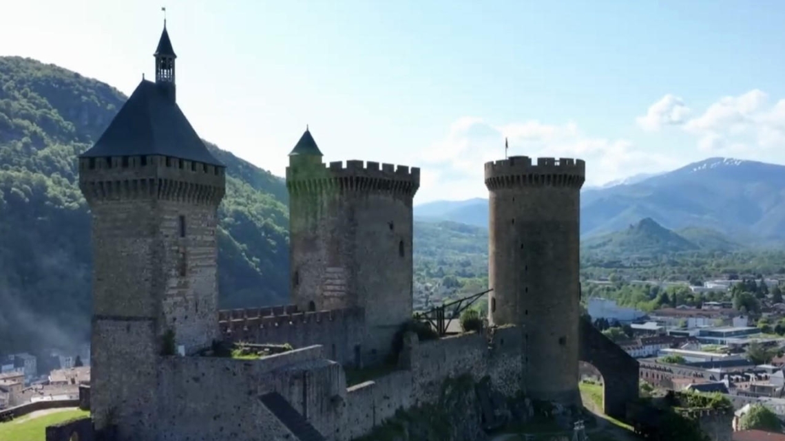 Les 100 lieux qu'il faut voir Le sentier Cathare, de l’Ariège à la ...