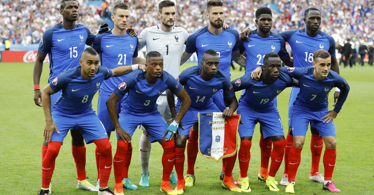 FOOTBALL : Les Bleus sur les 1ères ! | FranceTvPro.fr