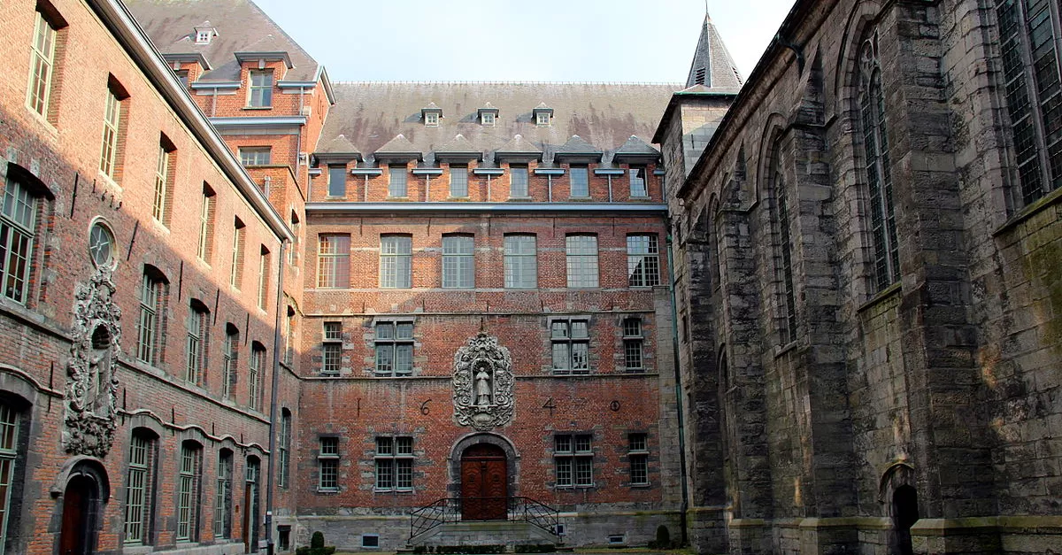 Tournai, la ville aux cinq clochers | FranceTvPro.fr