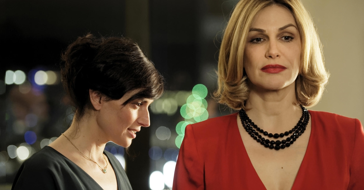 AU-DELÀ DES APPARENCES | FranceTvPro.fr