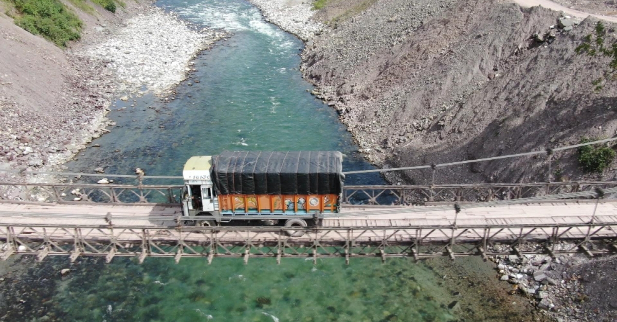 LES ROUTES DE L'IMPOSSIBLE | FranceTvPro.fr