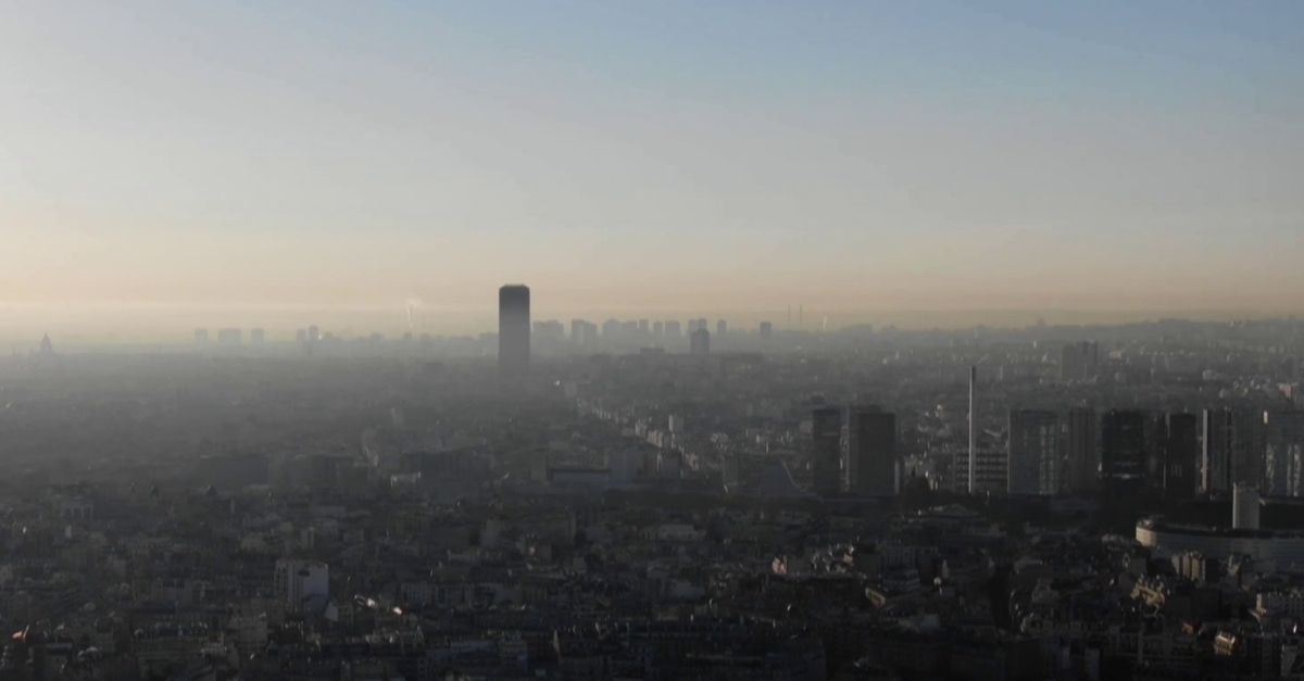 La tour Montparnasse - Un gratte-ciel à la française | FranceTvPro.fr