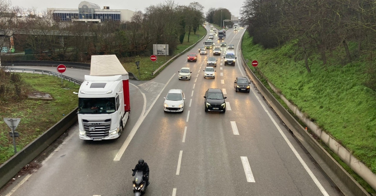 A86 : une autoroute urbaine en sursis ? | FranceTvPro.fr