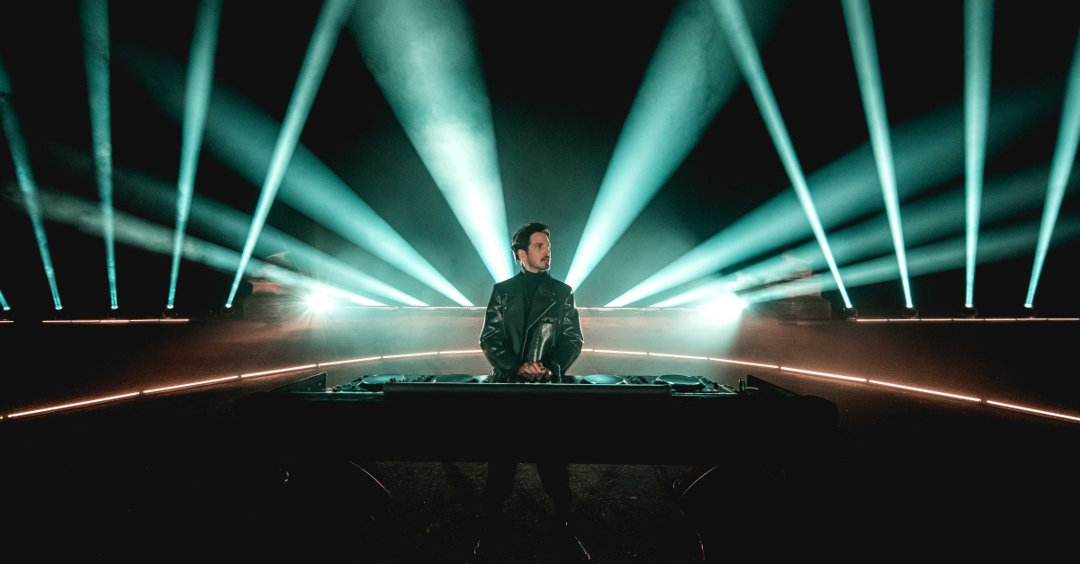 Monumental Tour : Michaël Canitrot au Palais-Royal | FranceTvPro.fr