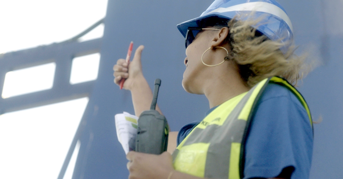 Quai des Brunes, femmes dockers de La Réunion | FranceTvPro.fr
