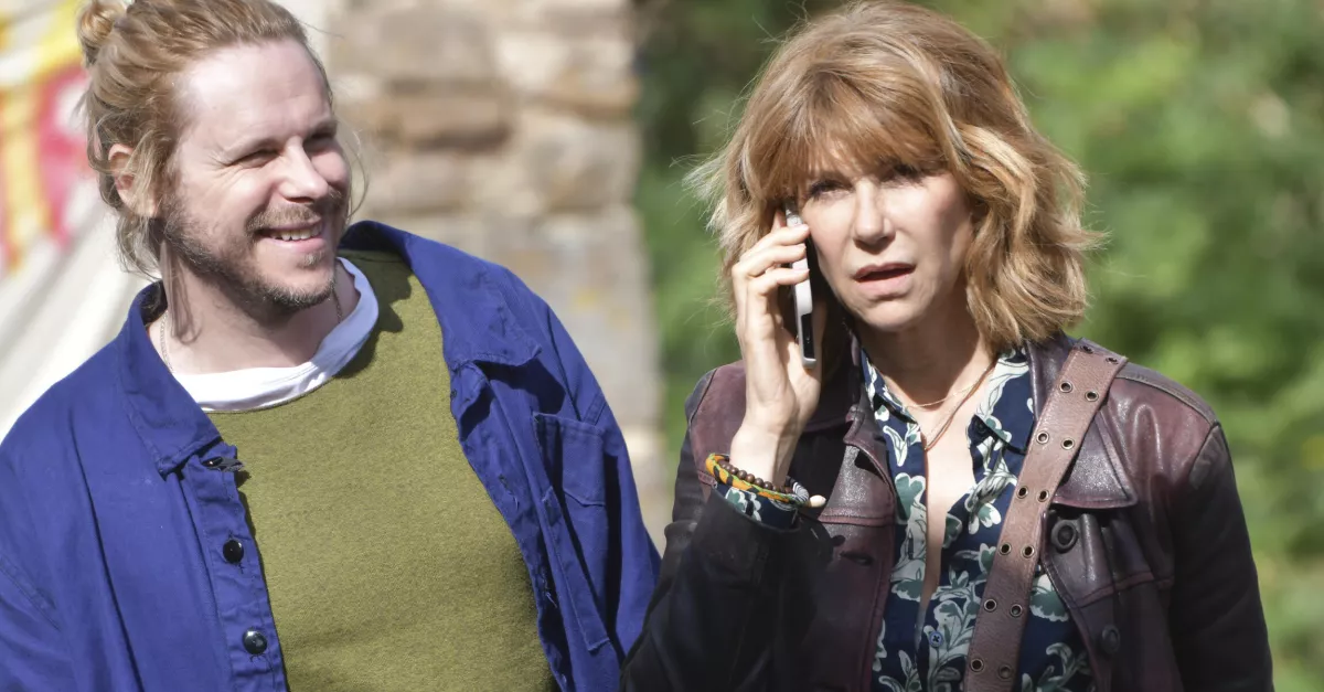 Enquête parallèle | FranceTvPro.fr